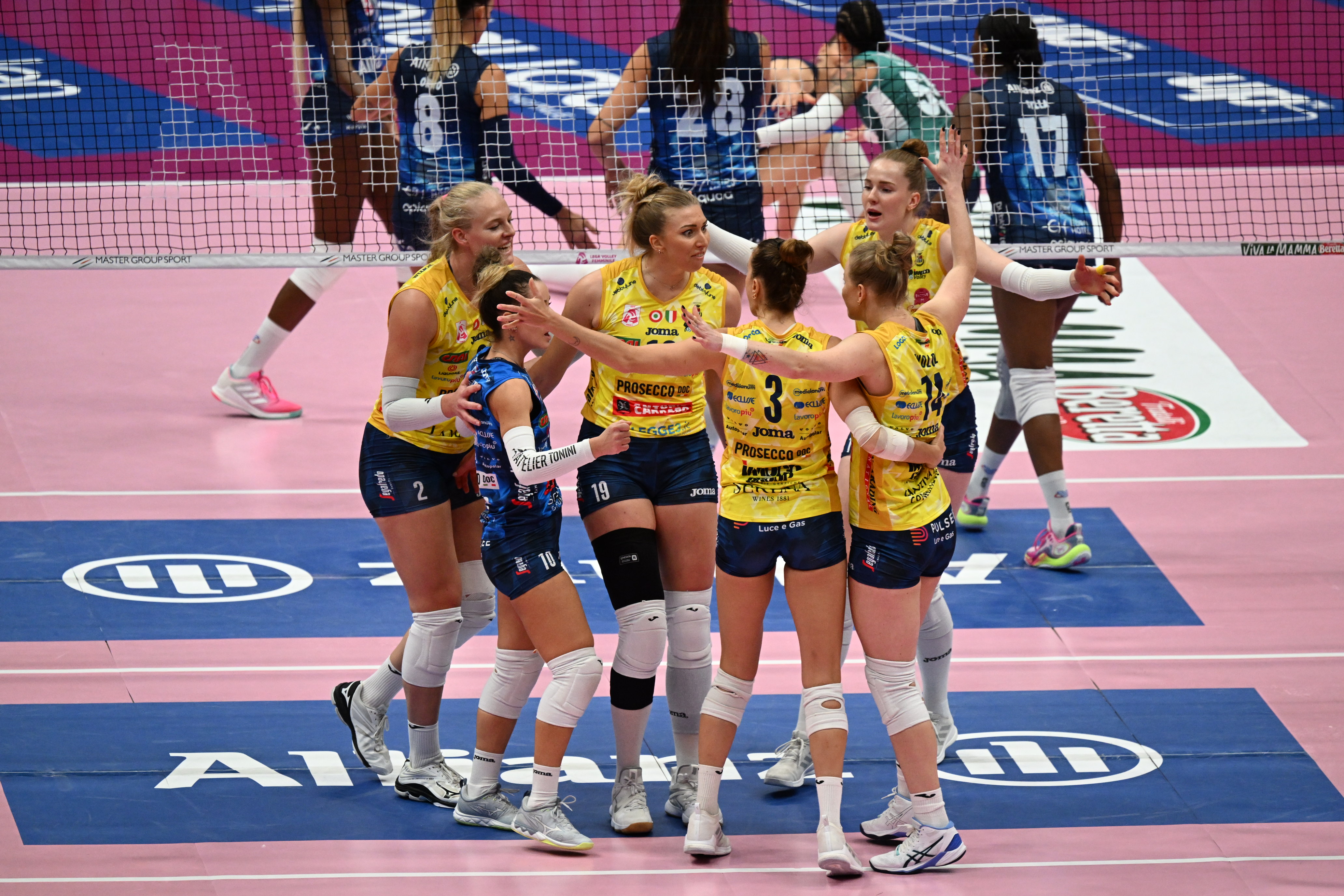 Imoco Beat Milano In Front Of The Recorded Number Of Spectators, No ...