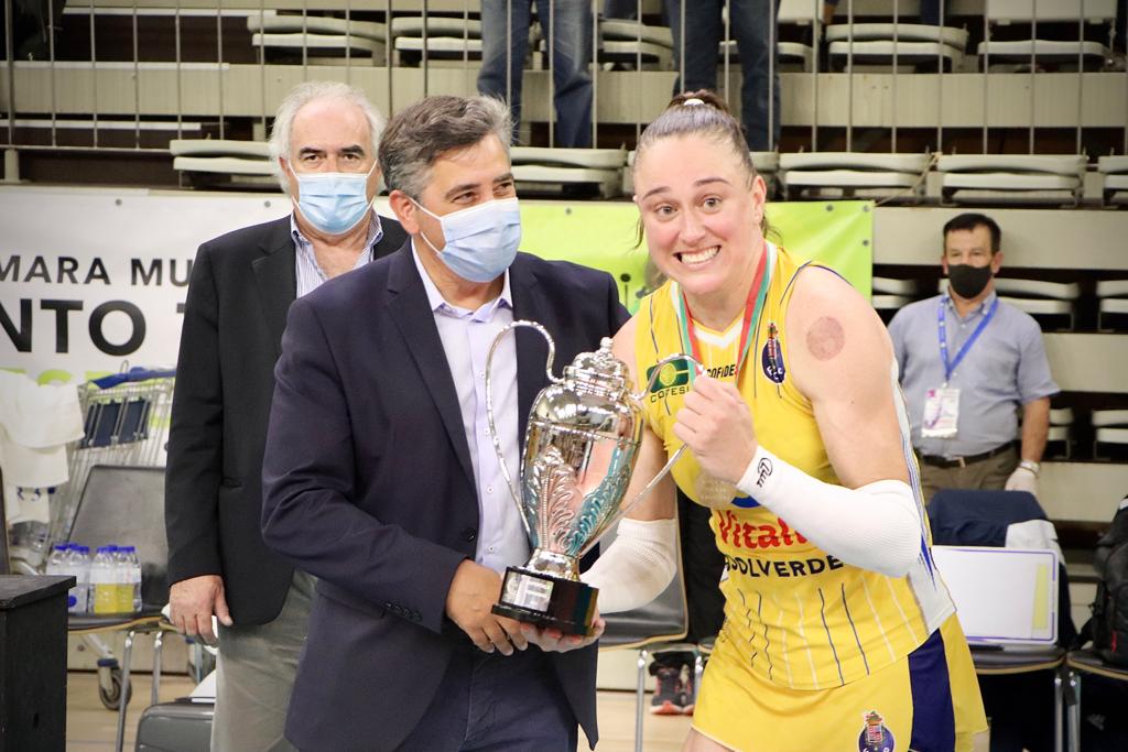 AJM/FC Porto claim third consecutive Portuguese Super Cup title | CEV