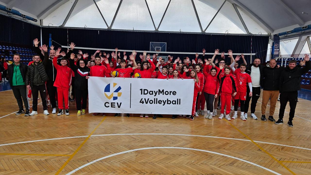 500+ school pupils join #1DayMore4Volleyball in Albania | InsideCEV