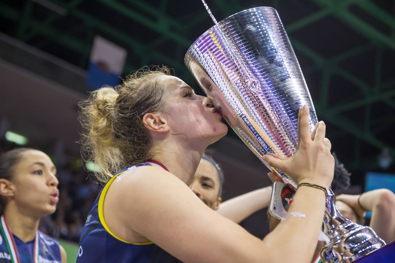 American superstar Kelsey Robinson returns to Conegliano | CEV