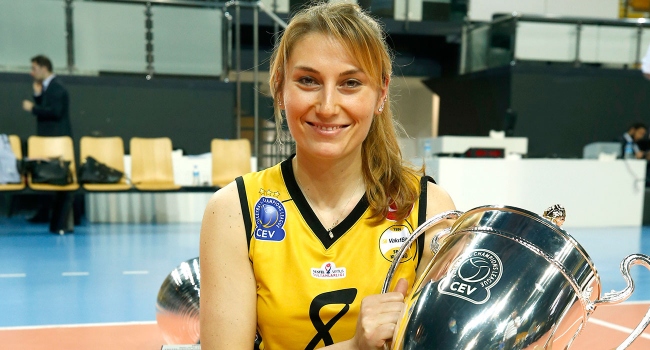 Melis ready to Step Off the Court as Post SuperFinals Retirement is ...