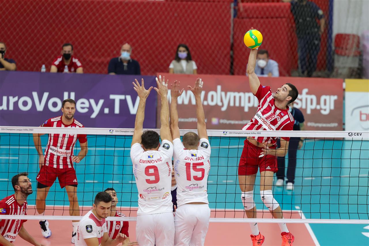 Olympiacos through to Round 2 in emphatic style | ChampionsLeague