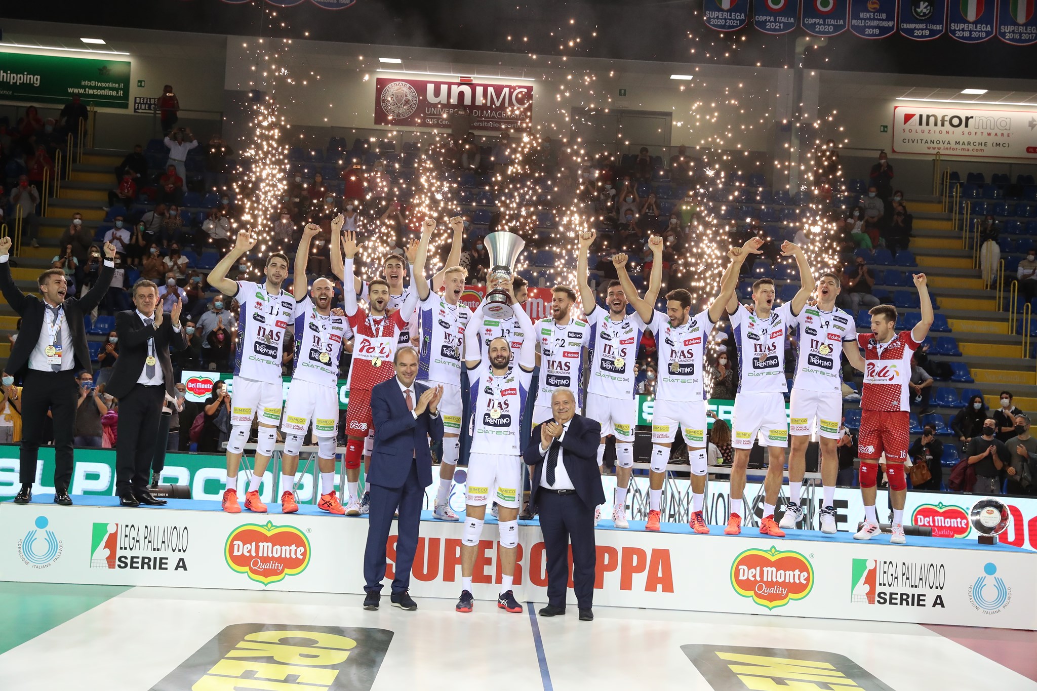 Super Cup Goes to Trentino, ZAKSA Remains Undefeated | CEV