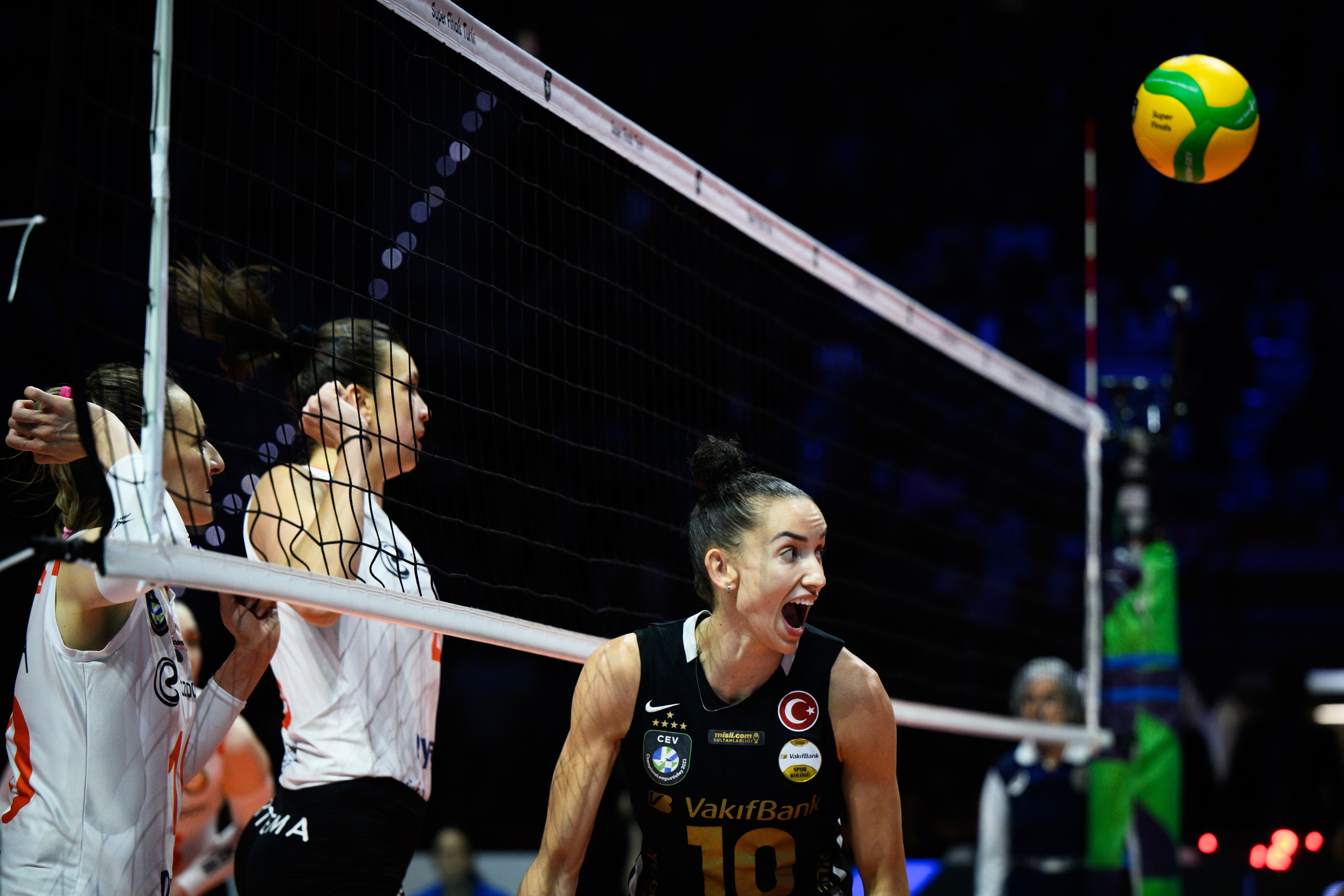 VakifBank Continues to Reign Supreme in the CEV Champions League Volley ...